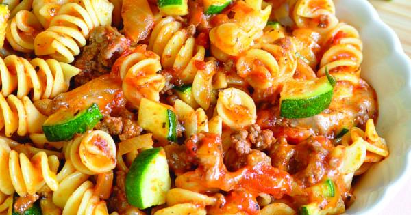 MedlinePlus: Cheesy Beef Pasta
